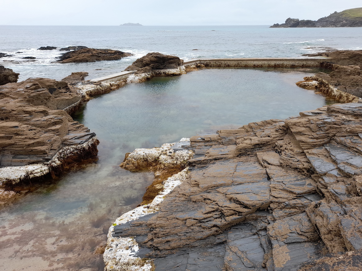 Trevone swimming pool | A Cornish Journey